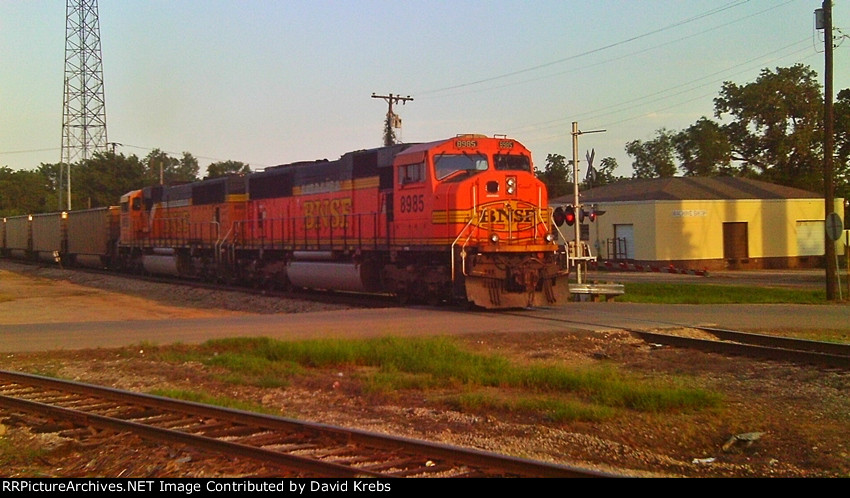 BNSF 8953